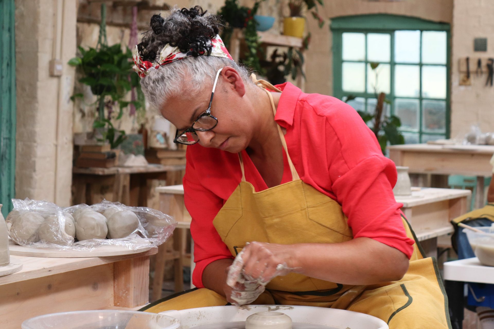The Great Pottery Throwdown - Makeful Television